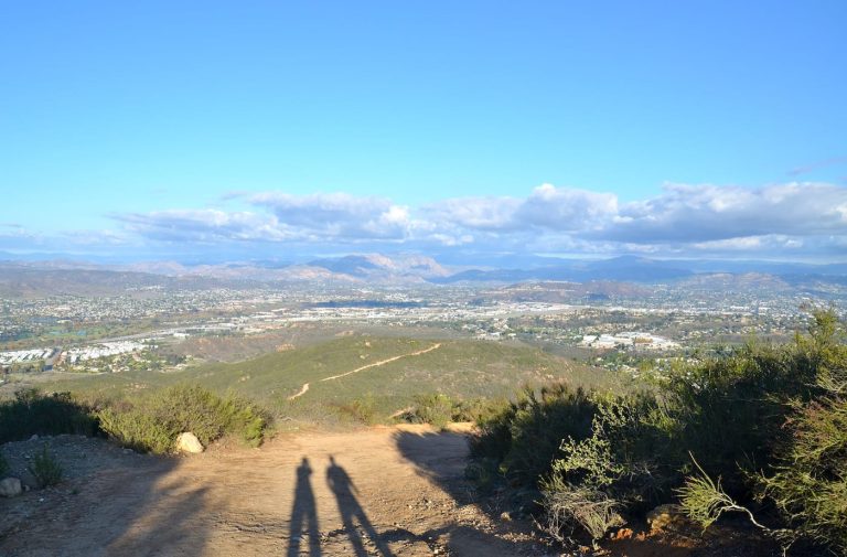 Cowles Mountain Hiking Trail